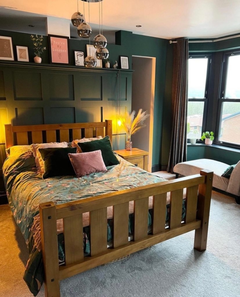 13 Colourful Bedroom shelf panelling ideas - Style Your Sanctuary