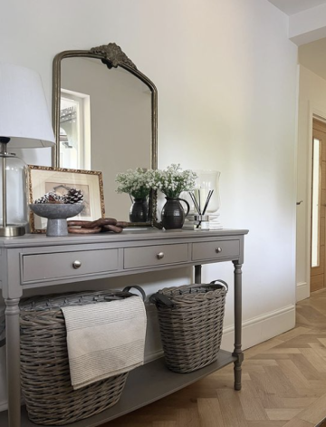 10 reasons why adding a console table to your hallway is a great idea ...
