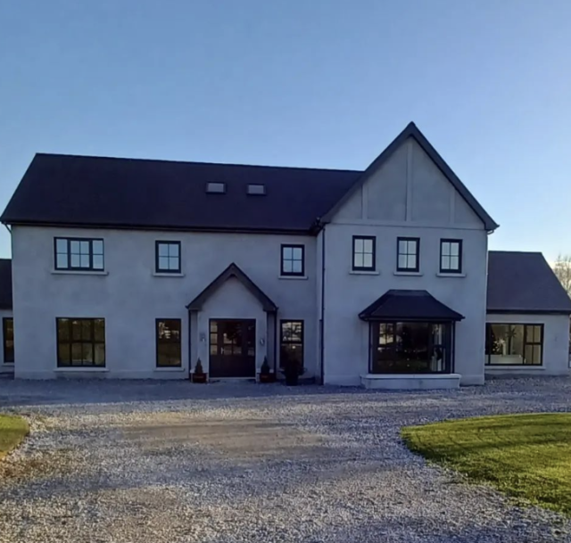 What a family of 7 learned from building their own home - Style Your ...