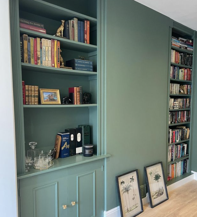 Maximize Your Living Room Space with These Stylish Alcove Shelving ...